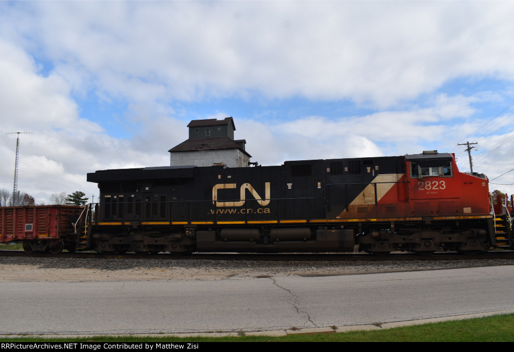 CN 2823
